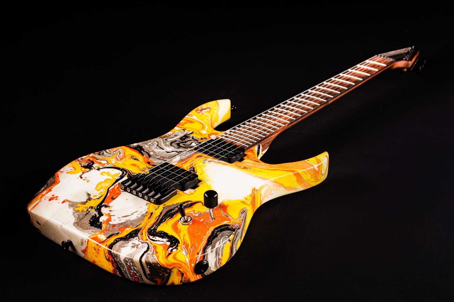 MAD Guitars Mad-Machine M6 Lava Swirl - Mad Guitars